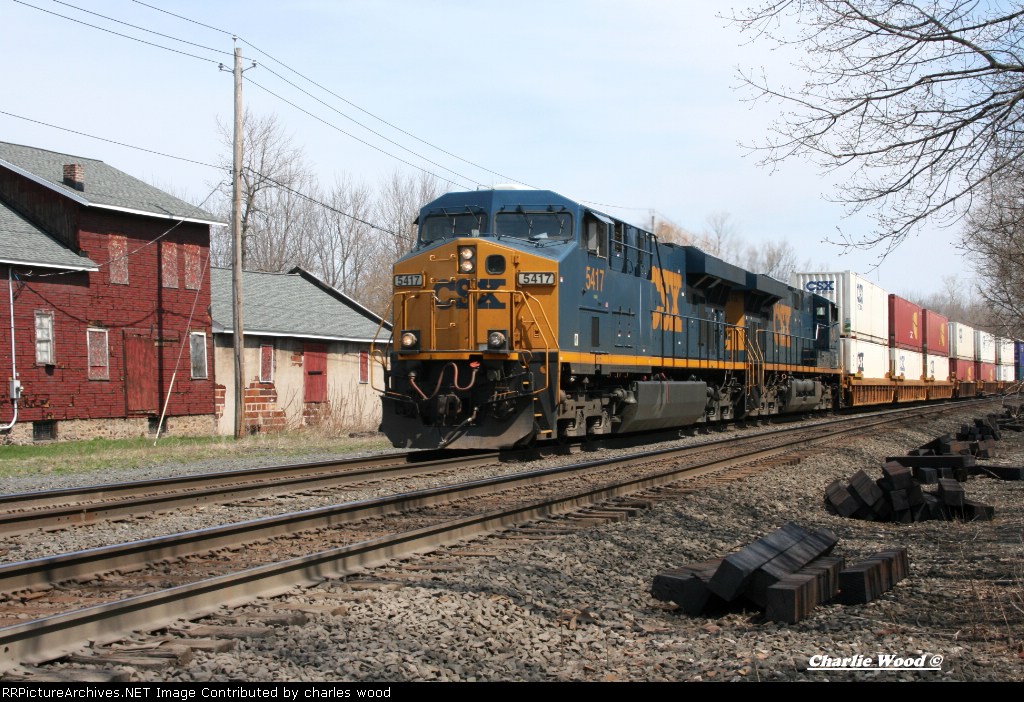 CSX WB Intermodal passes the old Agway